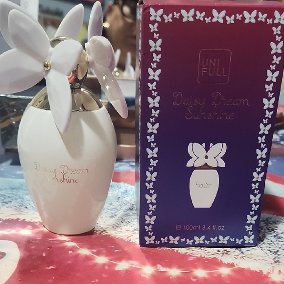 unbranded | Bath & Body | Daisy Dream Sunshine Fruity Litchi Woody ...